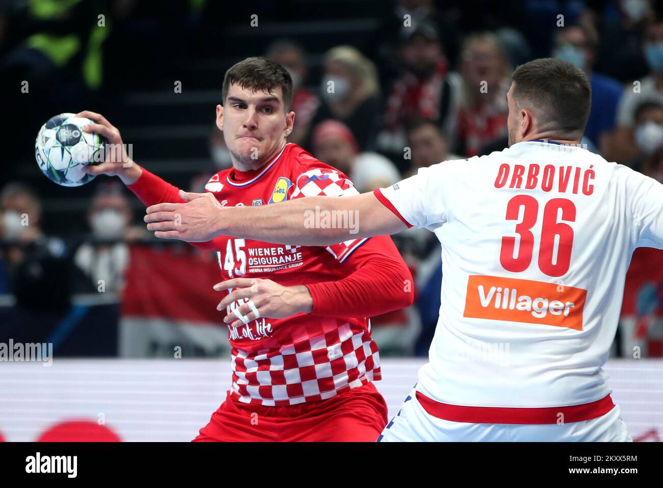 SZEGED, HONGRIE - JANVIER 15: Halil Jaganjac de Croatie et Milos ...