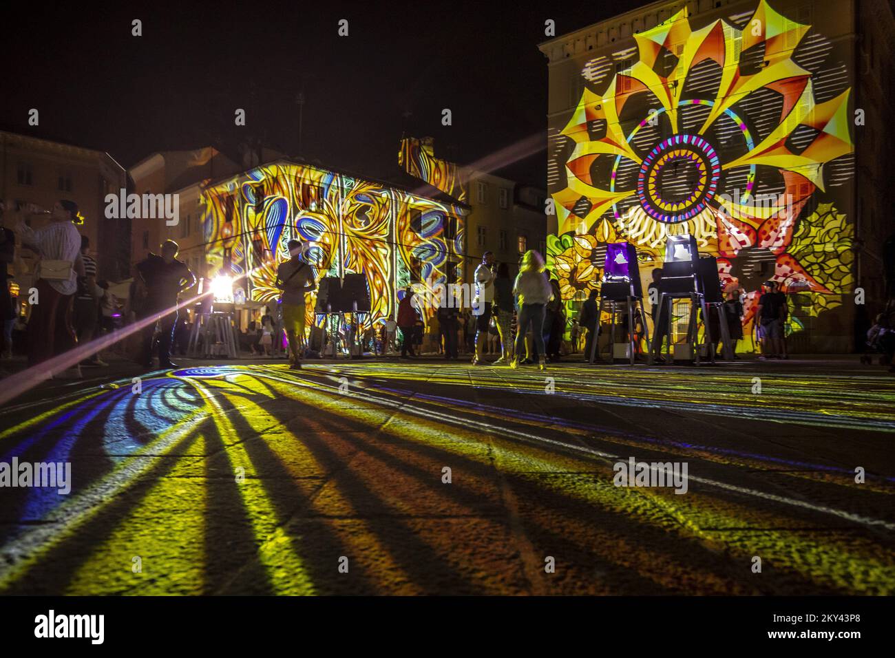 Ouverture du festival de lumière 'Visualia' à Pula, Croatie, le 15 ...