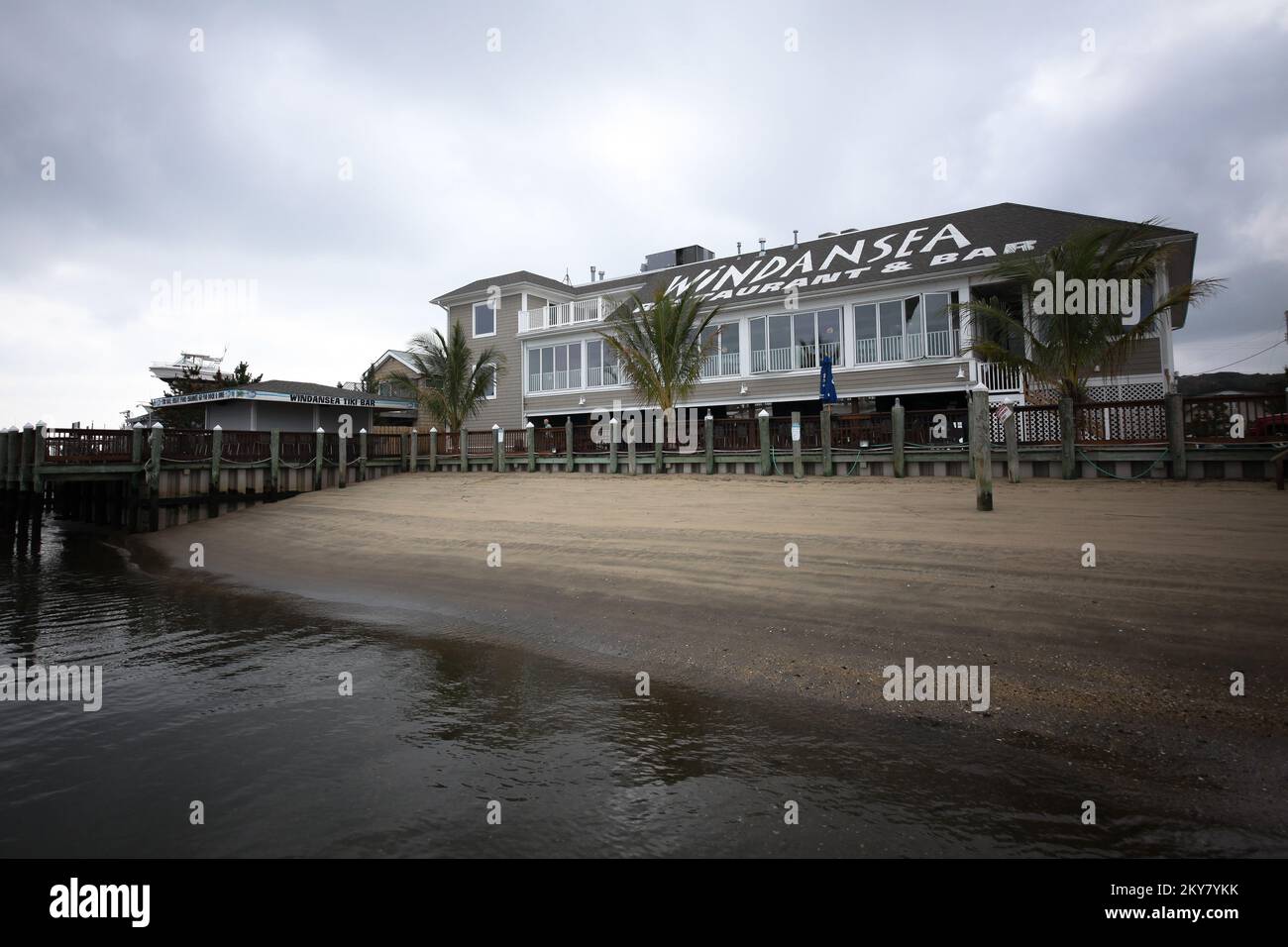 Atlantic Highlands, N.J., 10 octobre 2013 le restaurant Windansea a ...
