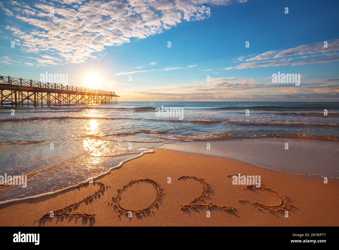 Happy new year 2023 beach Banque de photographies et d’images à haute ...