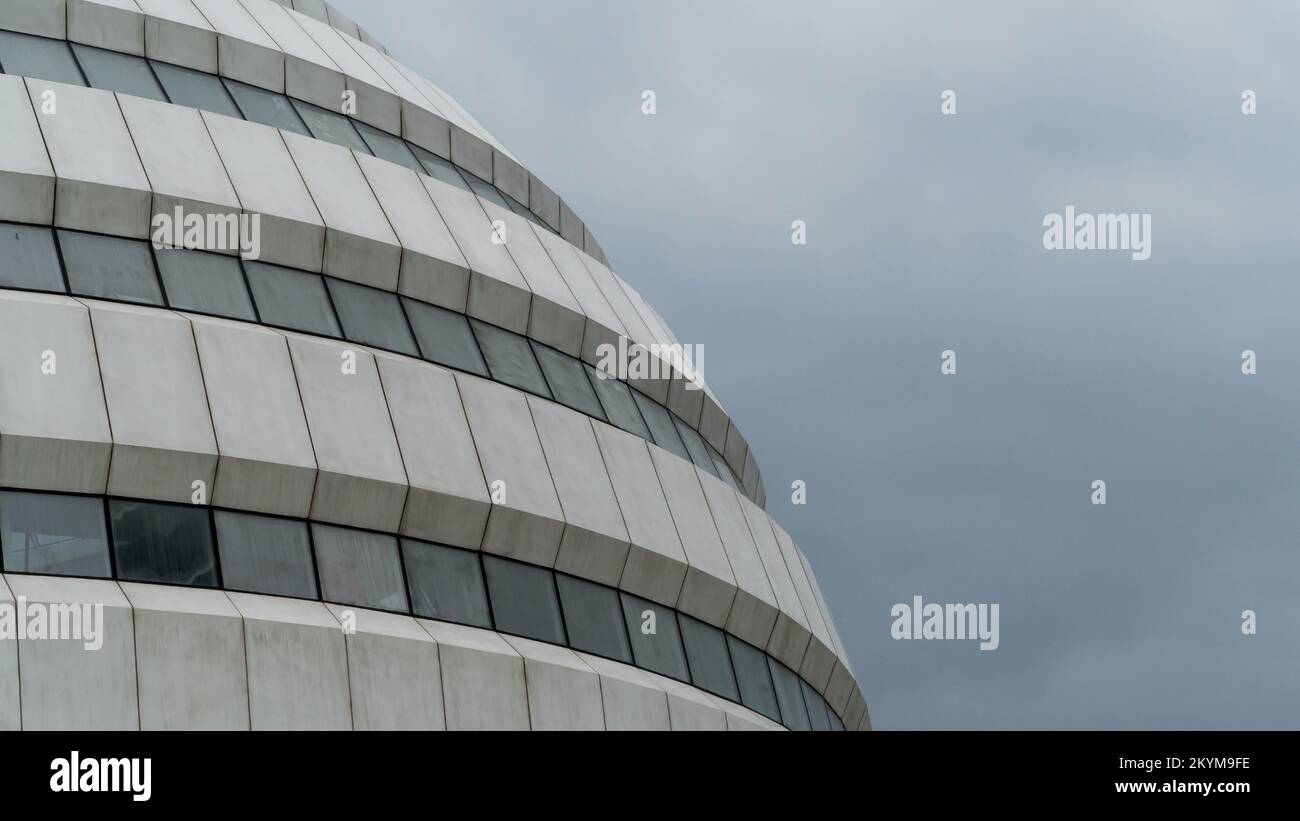 Détails du bâtiment rond moderne. Architecture moderne. Vue en angle ...