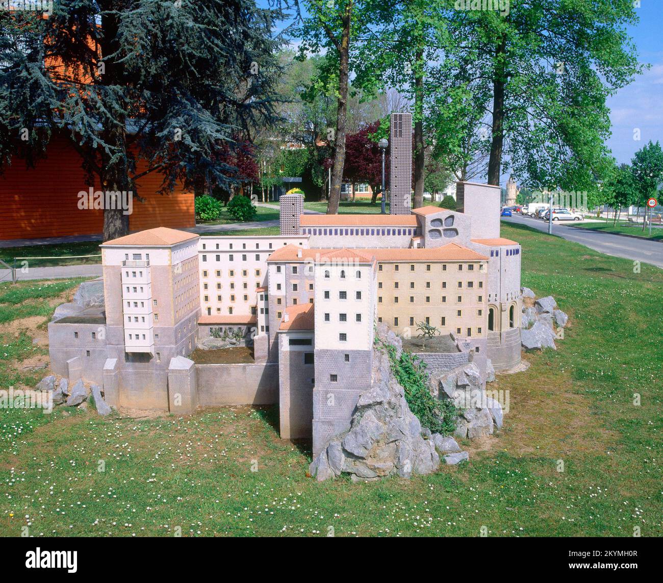 MAQUETA DEL SANTUARIO DE NUESTRA SEÑORA DE ARANZAZU - FOTO AÑOS 00 ...