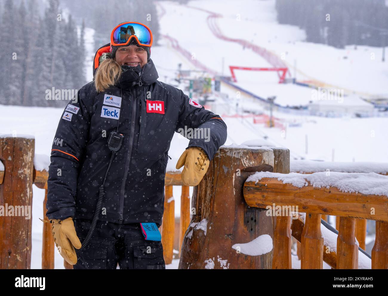 Karin Harjo, entraîneur-chef de l’équipe de ski alpin canadienne, pose ...