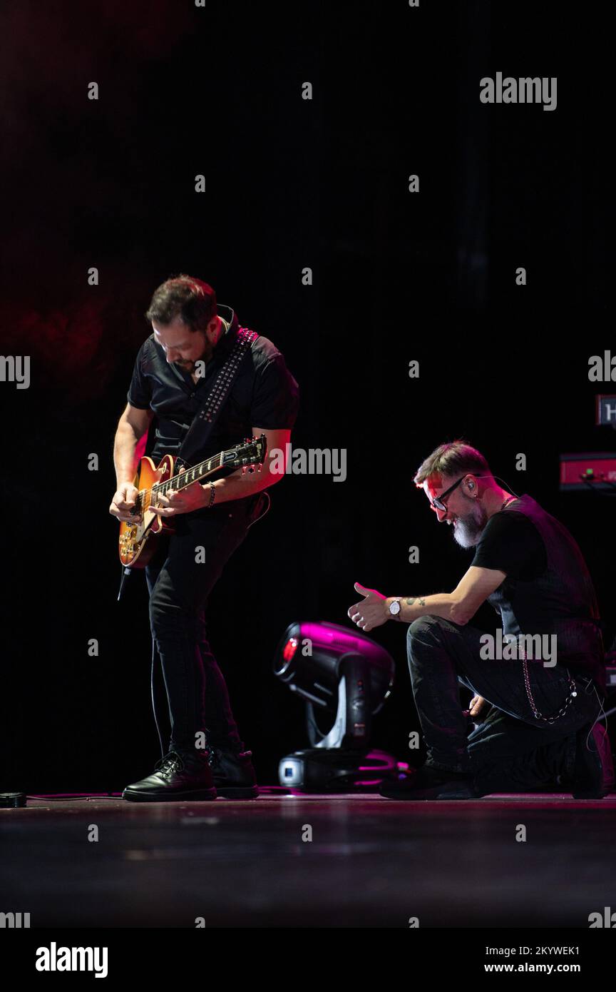 Marco Masini pendant le concert de musique de la chanteuse italienne ...
