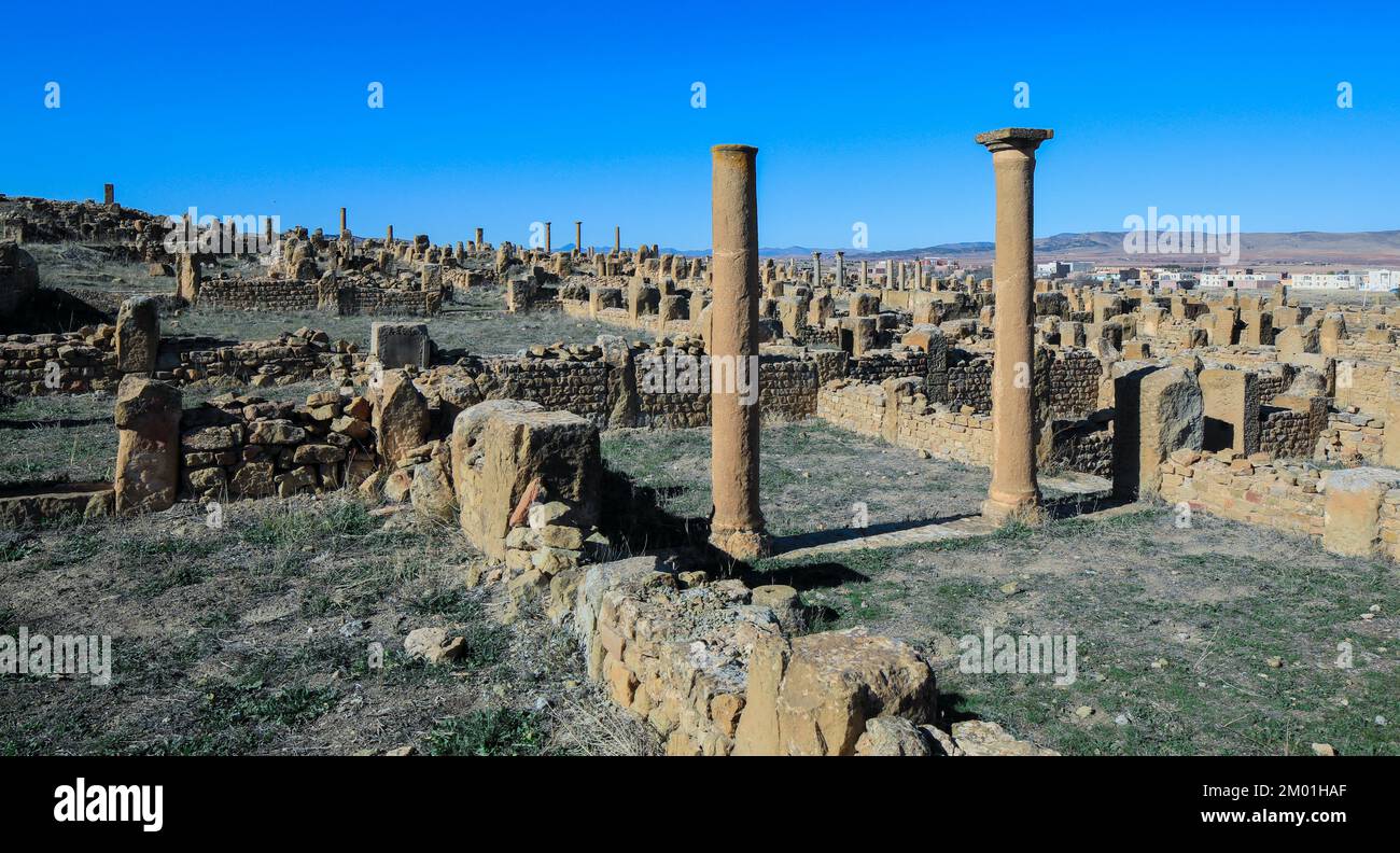 Les montagnes des aurès Banque de photographies et d’images à haute ...