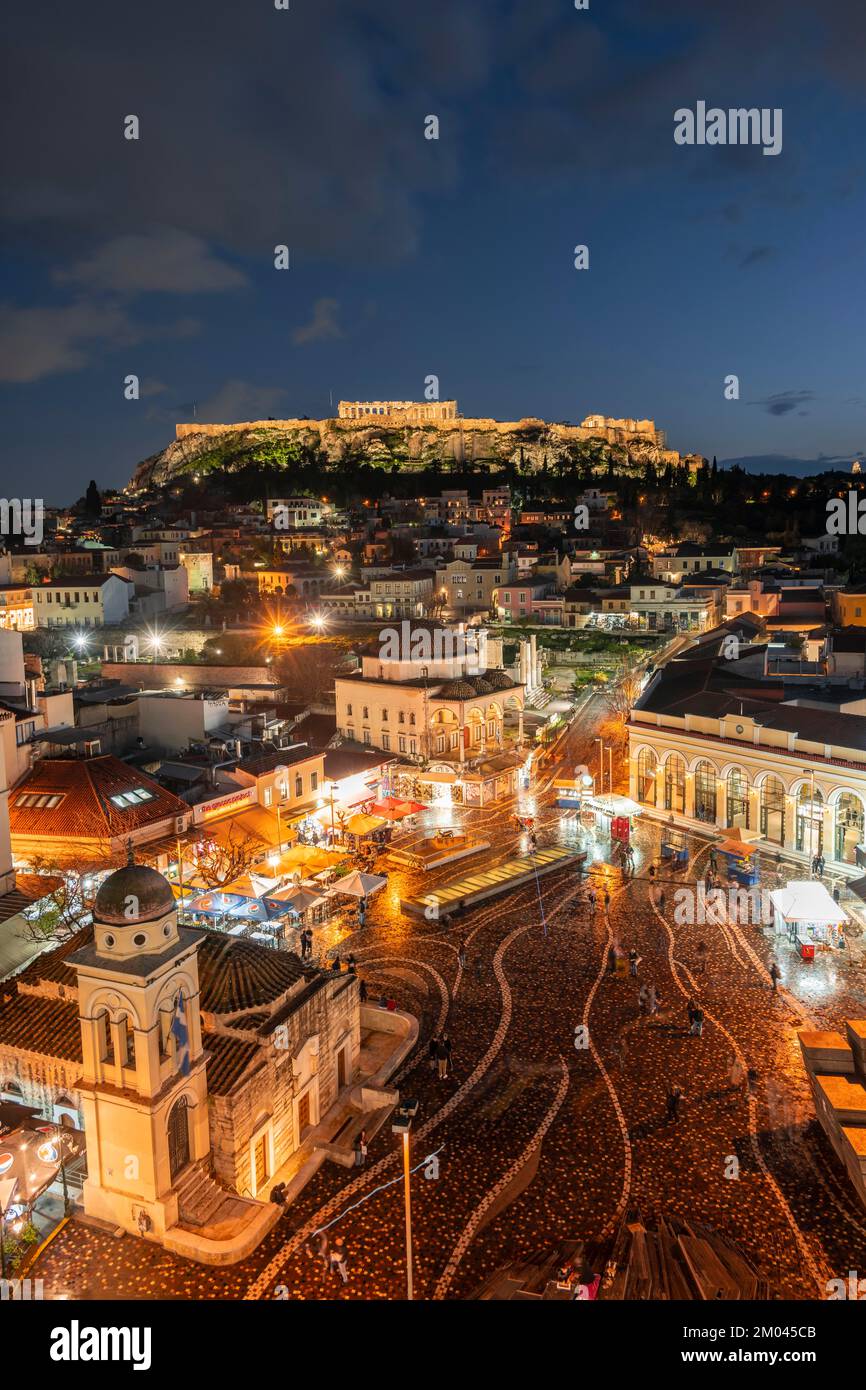 Ciel illuminé sur athènes Banque de photographies et d’images à haute ...