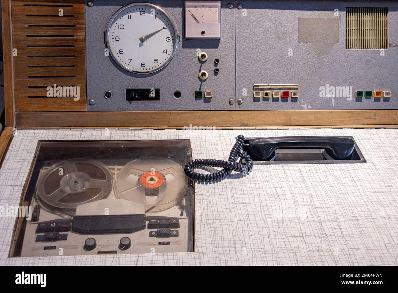 Contrôle centralisé Banque de photographies et d’images à haute résolution - Alamy