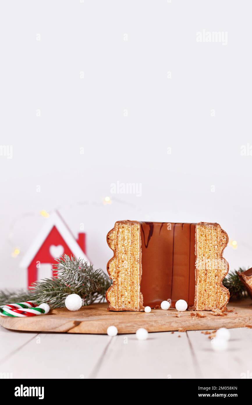 Gâteau ouvert appelé 'Baumkuchen', un gâteau allemand superposé émaillé ...