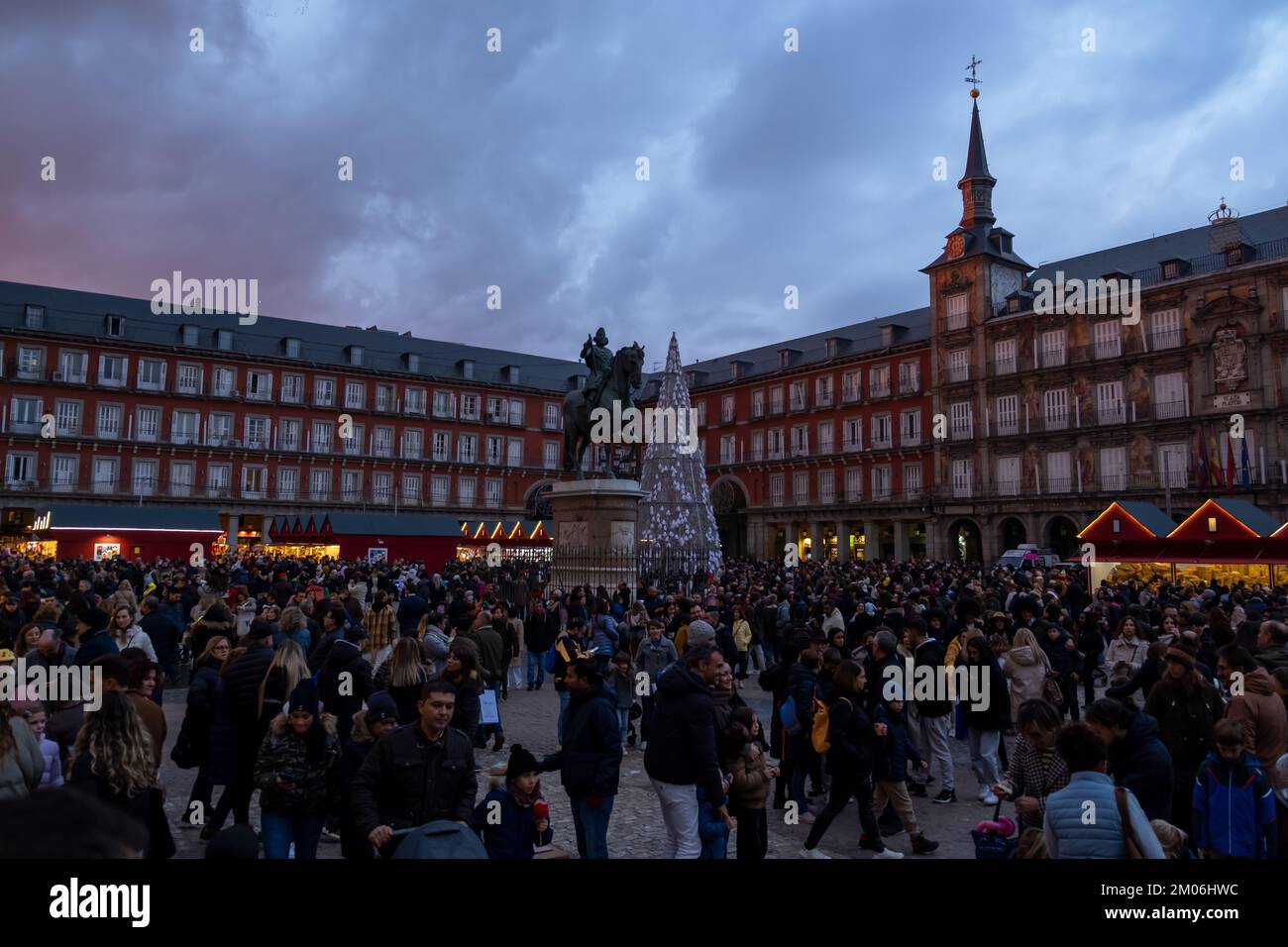 Madrid, Espagne 03 décembre 2022. Marché de Noël sur la célèbre Plaza ...
