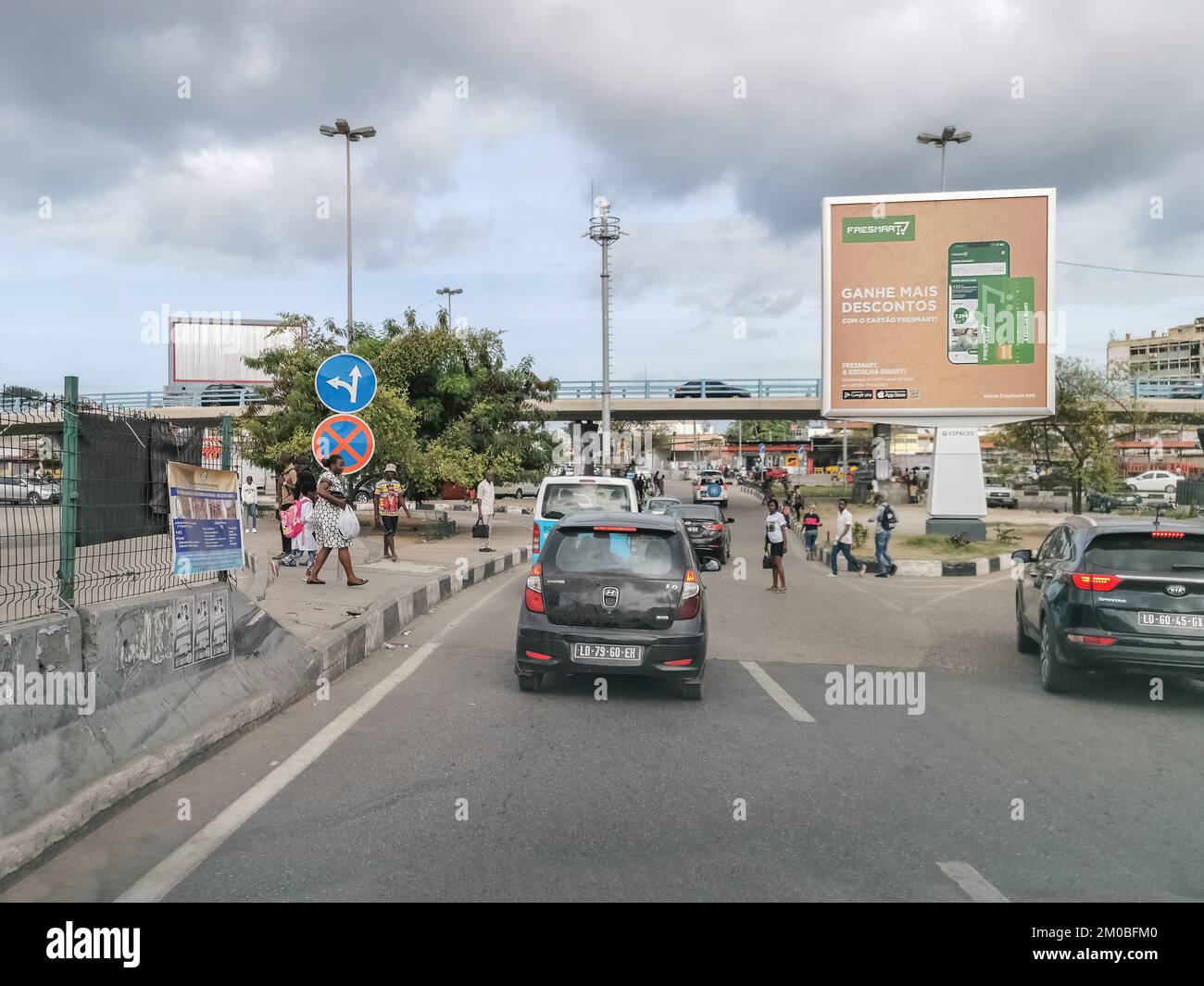 Luanda Angola - 11 08 2022: Vue sur la capitale de Luanda centre-ville ...