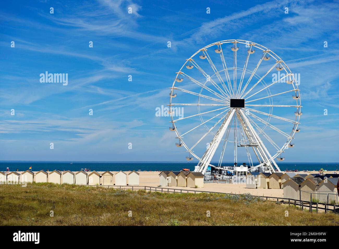 France, Calvados, Côte de Nacre (côte de perle), Ouistreham, plage Riva ...