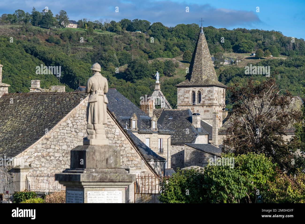 France, Cantal, village de Menet, étiqueté Petites CITES de caractere ...