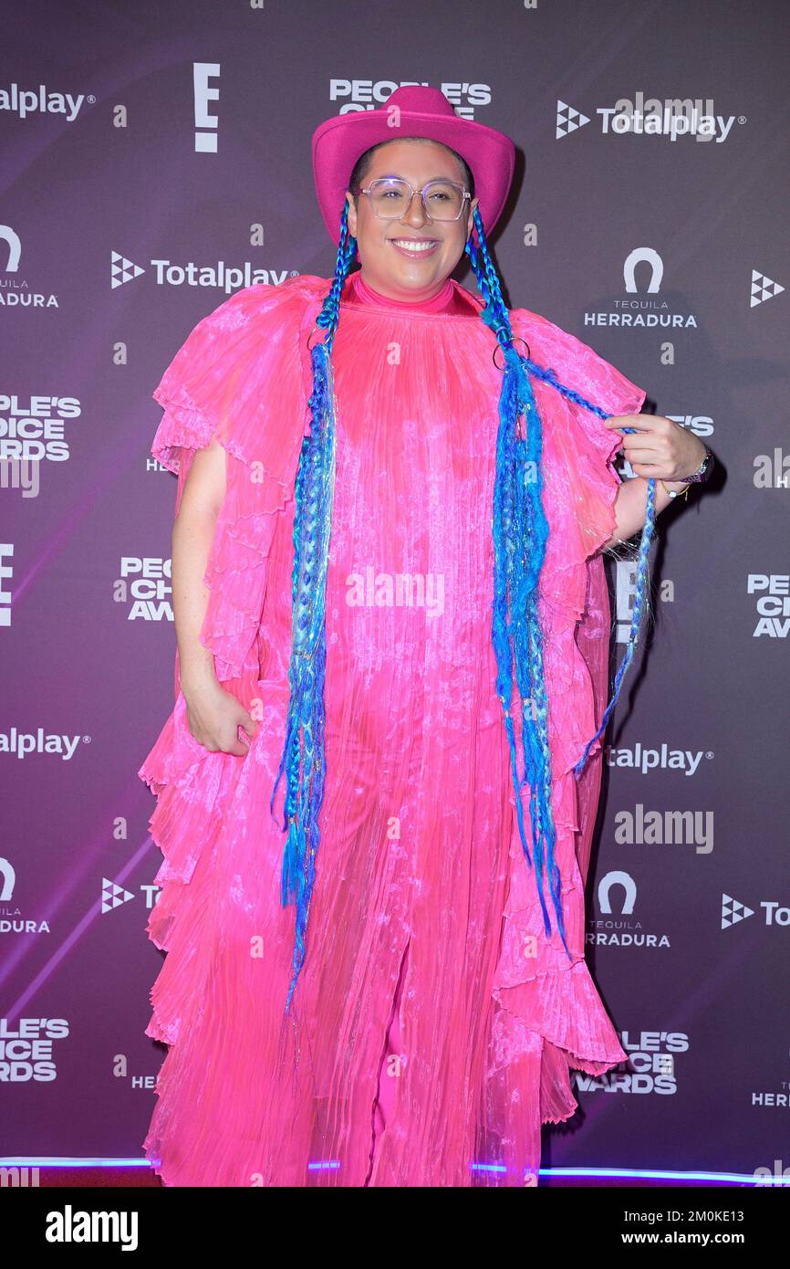 6 décembre 2022, Mexico, Mexique : Manunna assiste au tapis rouge du ...