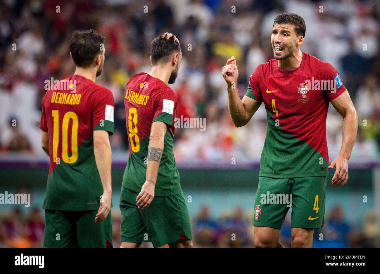 Doha, Qatar. 6th décembre 2022. Ruben Dias (Portugal), Bernardo Silva (Portugal), Bruno ...
