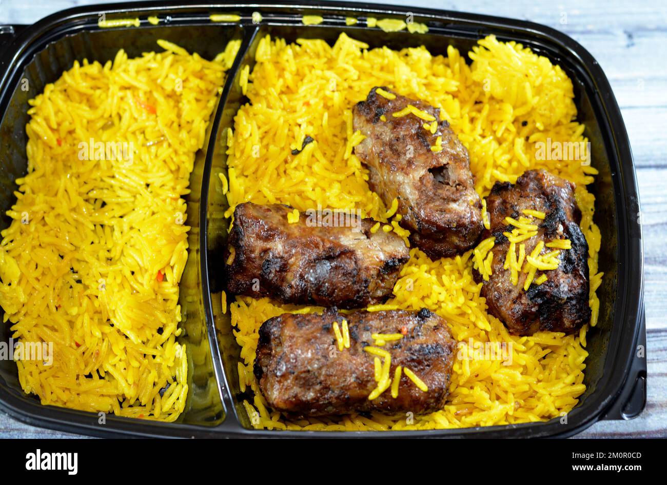 Cuisine arabe nourriture traditionnelle bœuf Kofta, kebab et tarb kofta ...