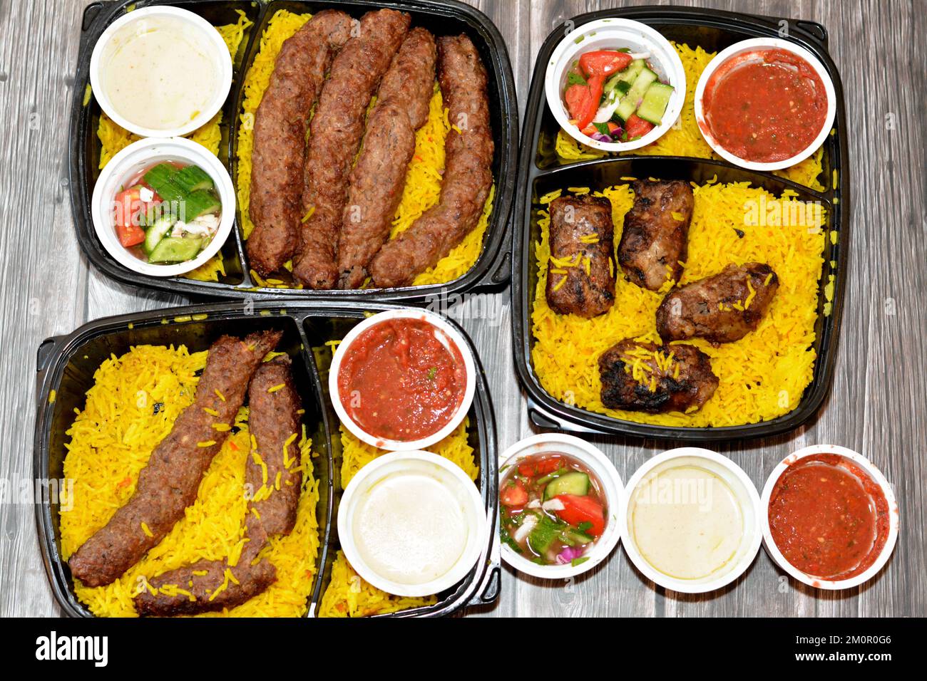 Cuisine arabe nourriture traditionnelle bœuf Kofta, kebab et tarb kofta ...