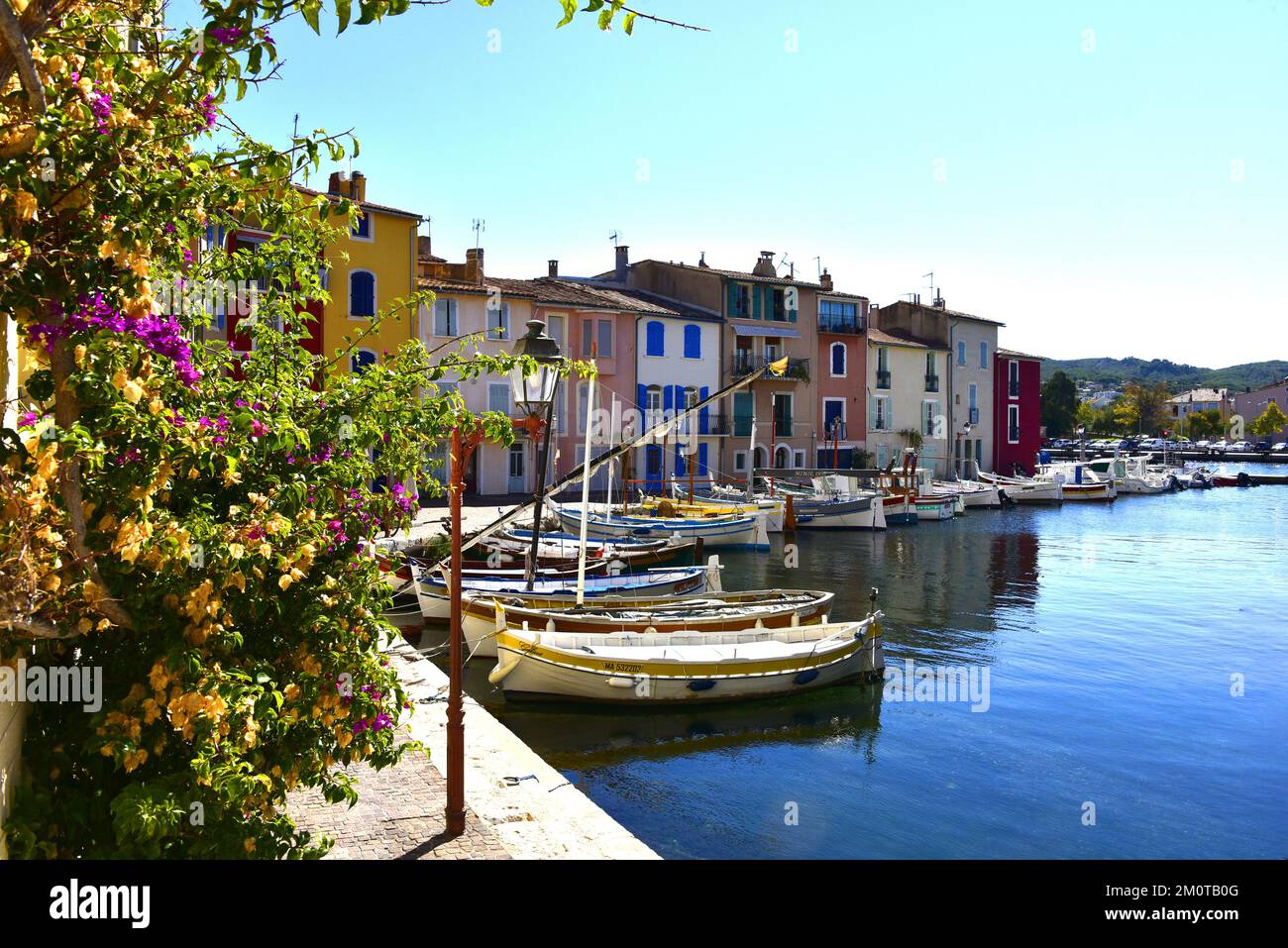 Le miroir aux oiseaux martigues Banque de photographies et d’images à haute résolution - Alamy