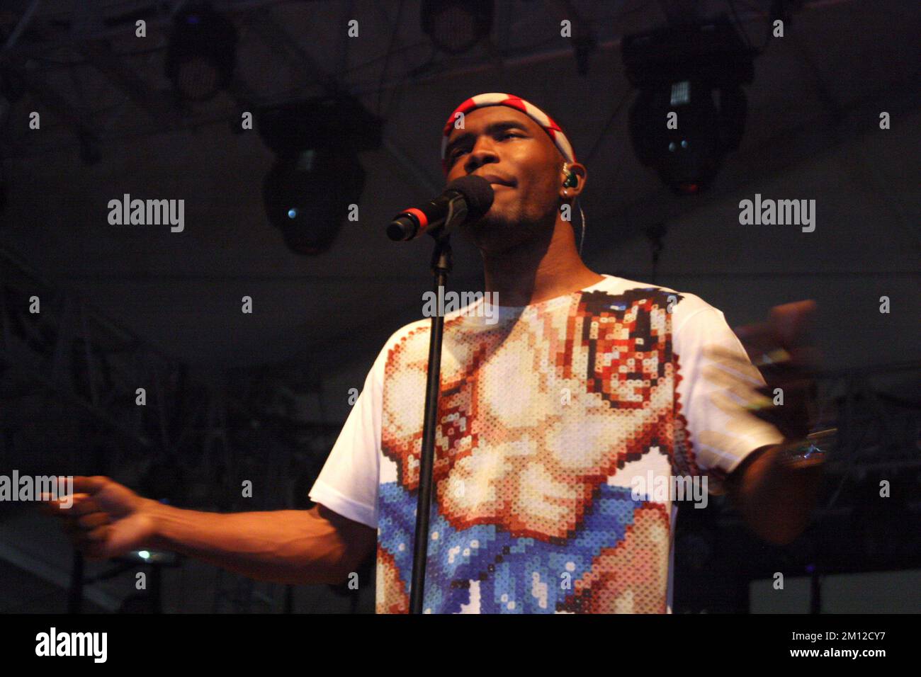 Frank ocean singer Banque de photographies et d’images à haute ...