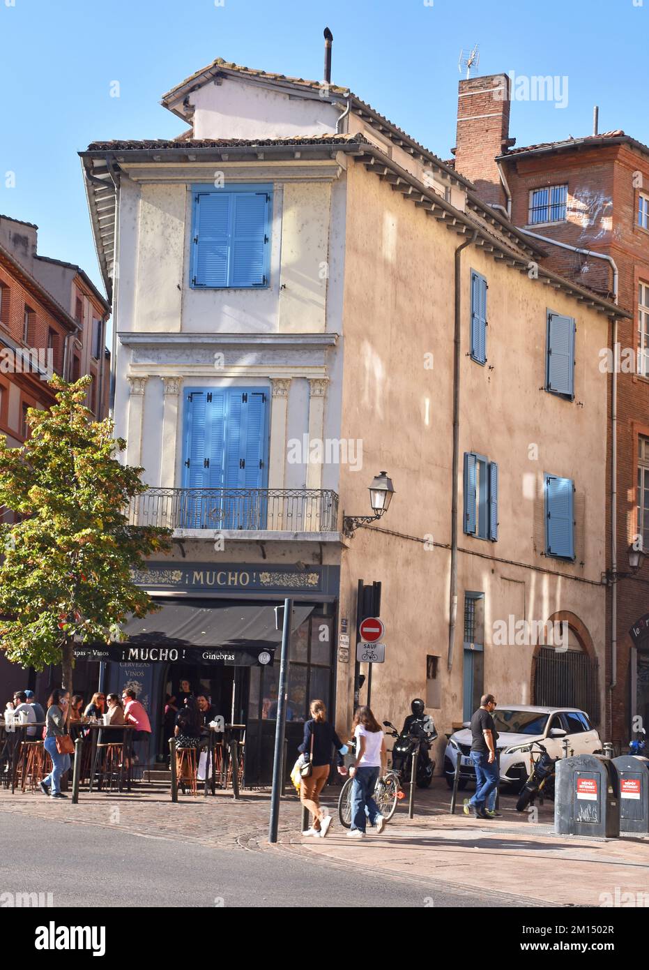Trapezoidal building Banque de photographies et d’images à haute ...