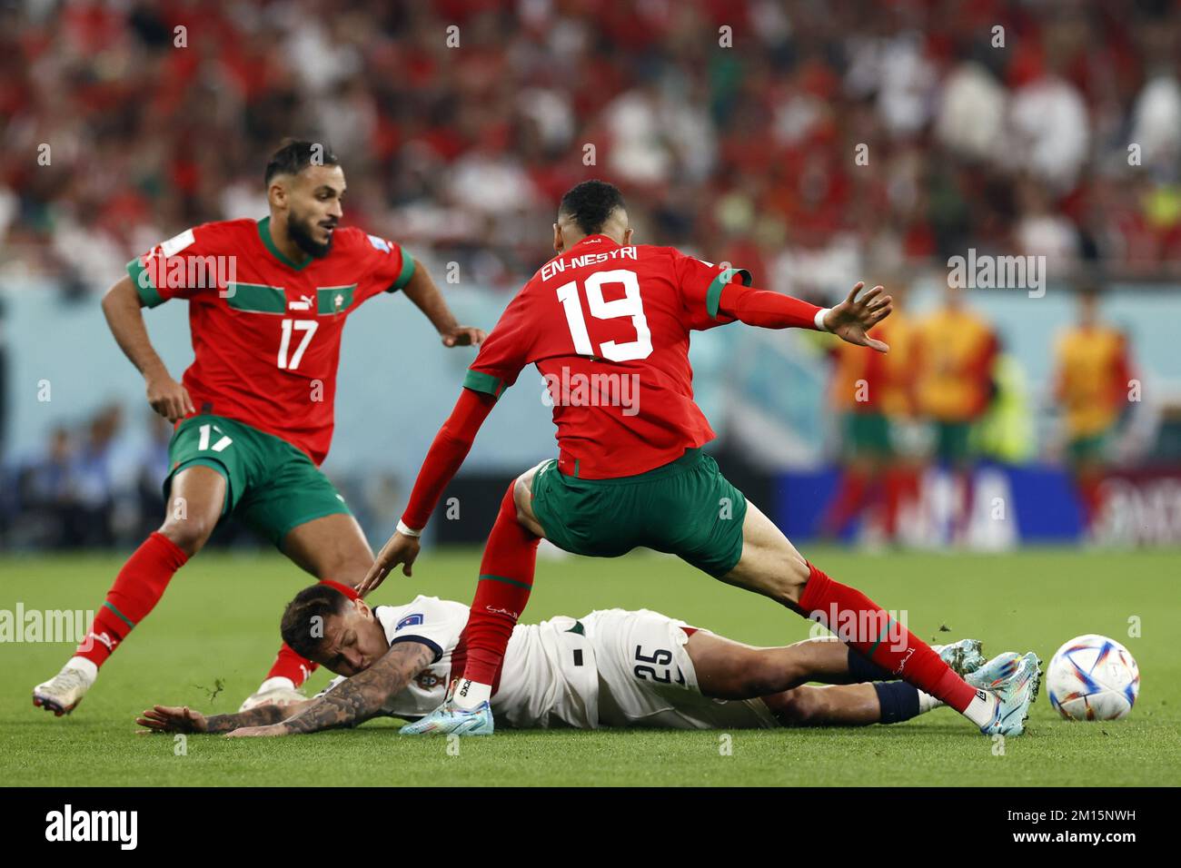DOHA - Qatar, 10/12/2022,DOHA - (l-r) Sofiane Boufal du Maroc, Otavio du Portugal, Youssef en ...