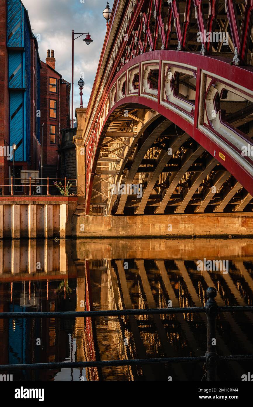Couronne de pont leeds Banque de photographies et d’images à haute ...
