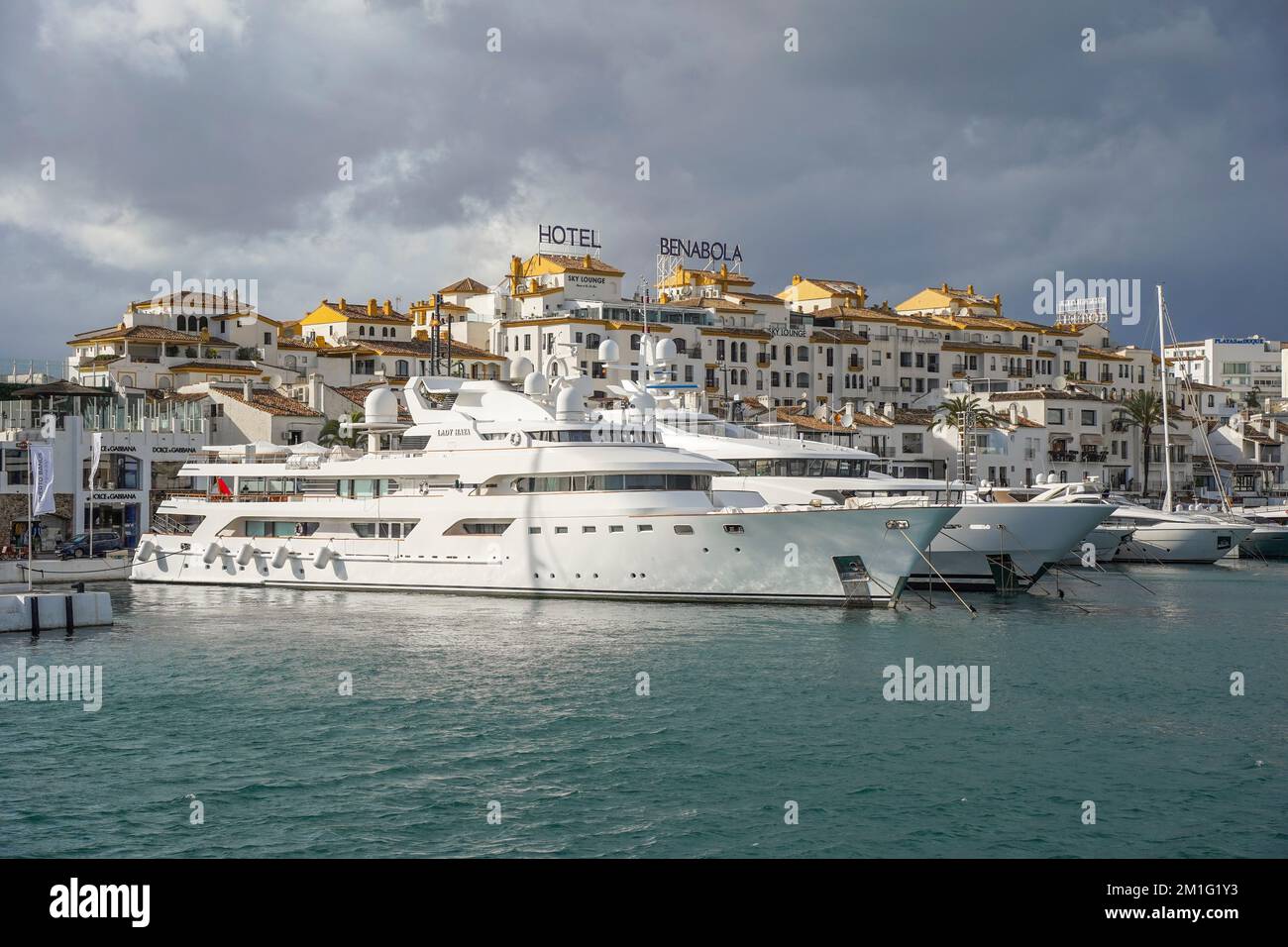 Yacht lady haya Banque de photographies et d’images à haute résolution ...