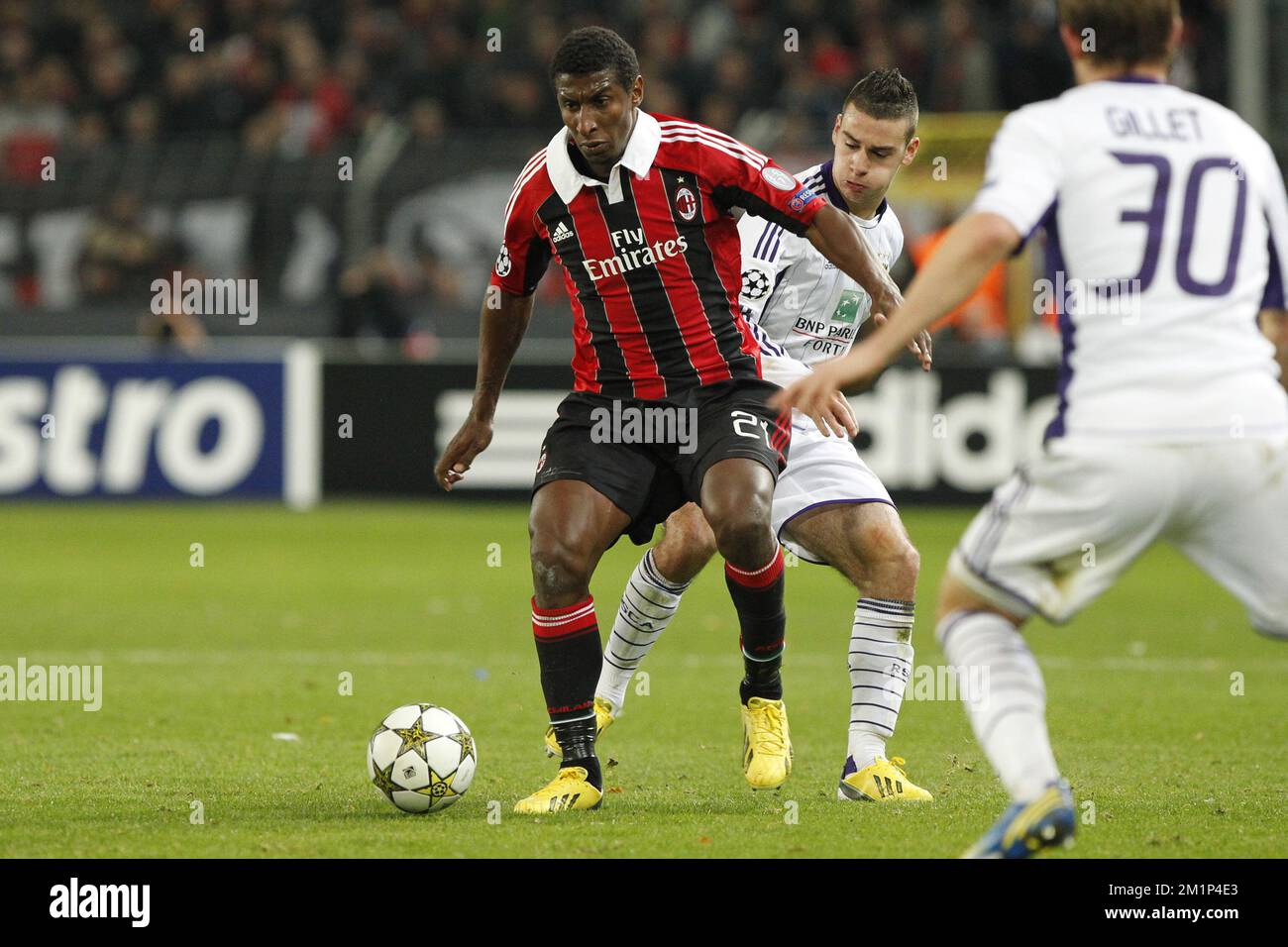 20121121 - BRUXELLES, BELGIQUE: Kevin constant de Milan photographié ...