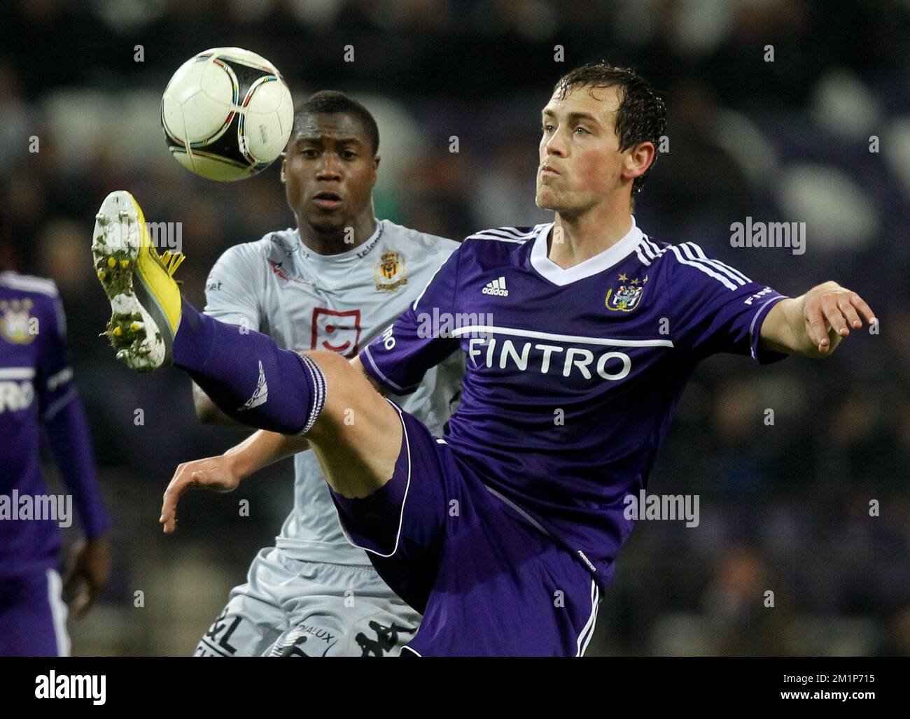20121127 - BRUXELLES, BELGIQUE: Tom de Sutter d'Anderlecht photographié ...
