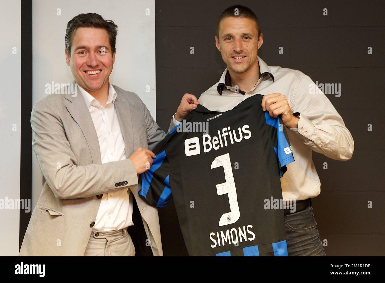 Vincent Mannaert, directeur général du Club, et Timmy Simons, nouveau ...