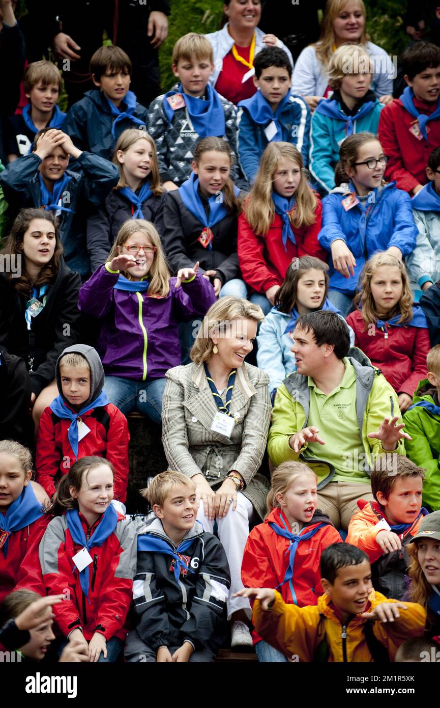 Princess mathilde of belgium Banque de photographies et d’images à ...