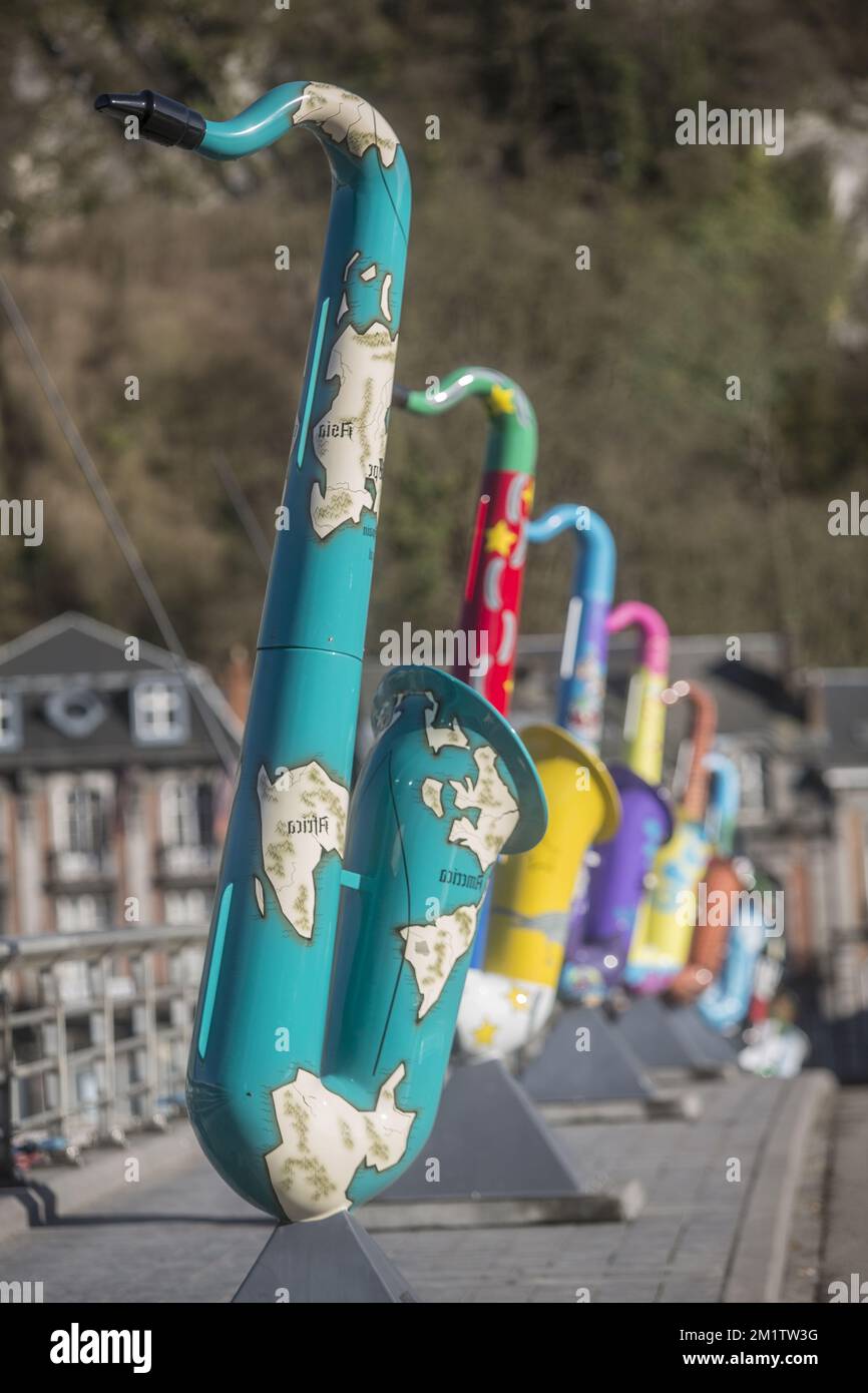 20140205 - BELGIQUE, DINANT: Adolphe Sax était un musicien et designer ...