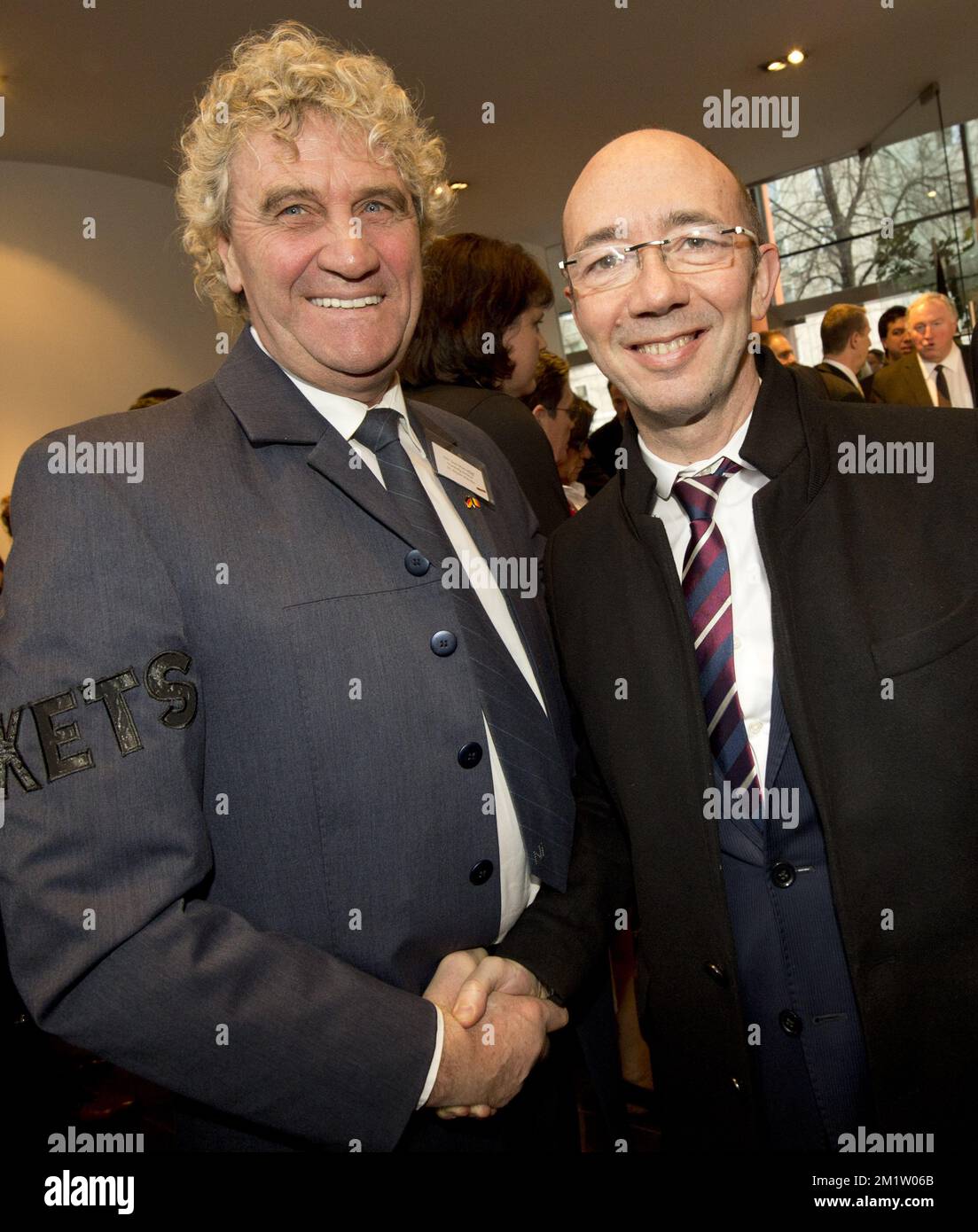 20140217 - BERLIN, ALLEMAGNE: Jean-Marie Pfaff et le Président du ...