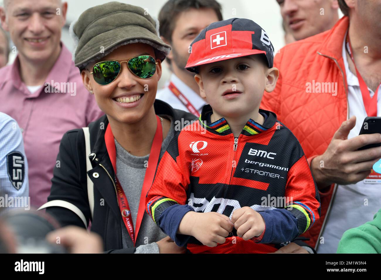Patricia Zeevaert, épouse de Philippe Gilbert et son fils Alan ...