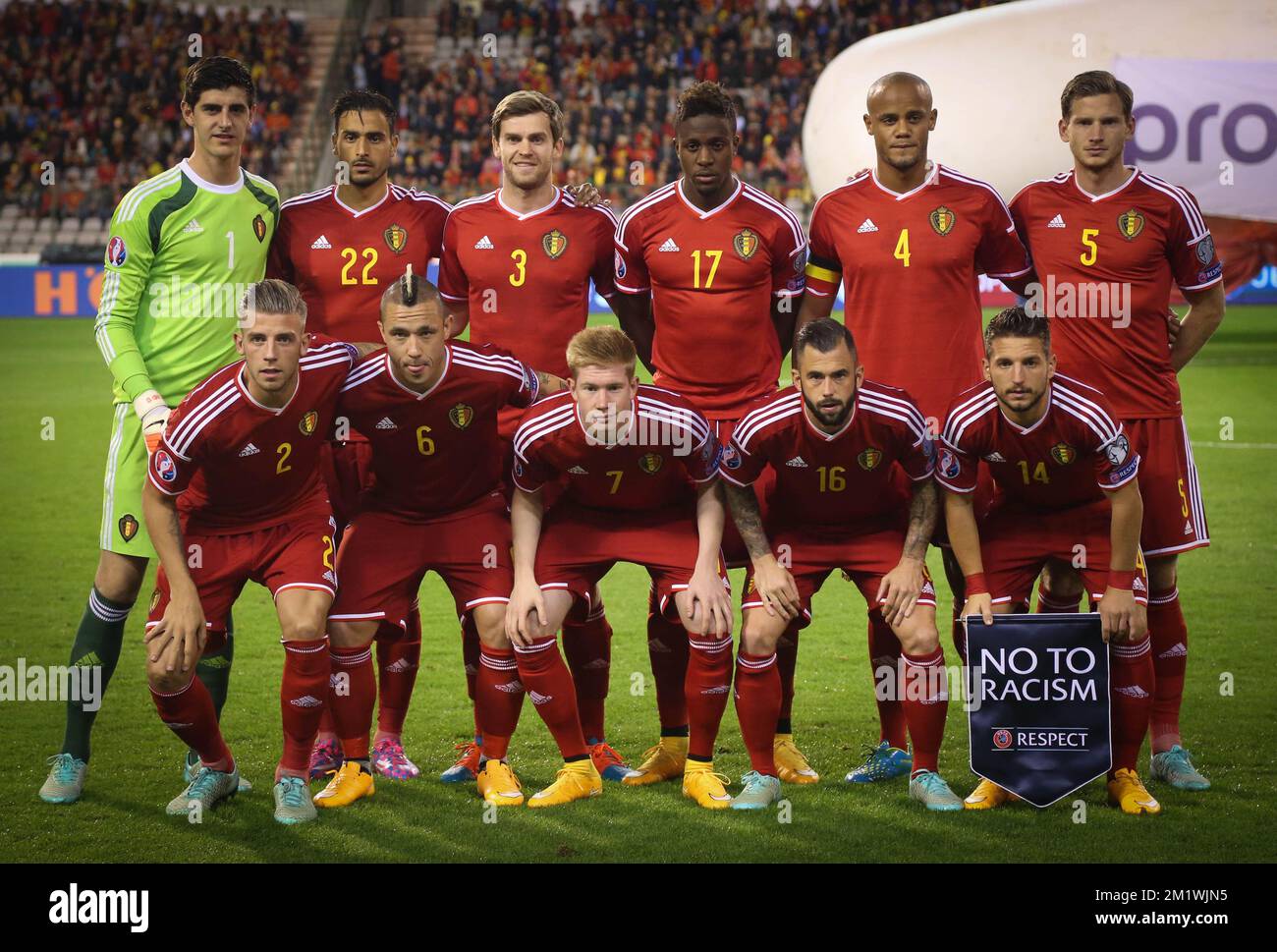 20141010 - BRUXELLES, BELGIQUE : le gardien de but de Belgique Thibaut Courtois, Nacer Chadli en ...