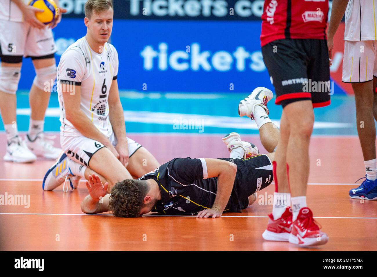 Reto giger Banque de photographies et d’images à haute résolution - Alamy