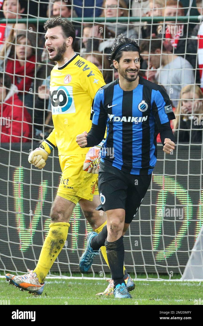 20151226 - KORTRIJK, BELGIQUE: Lior Refaelov du Club célèbre après ...