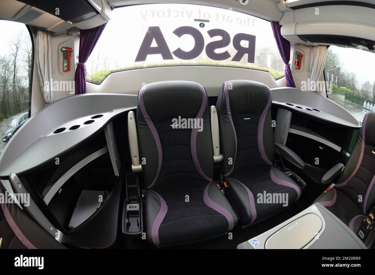 Football bus Banque de photographies et d’images à haute résolution - Alamy