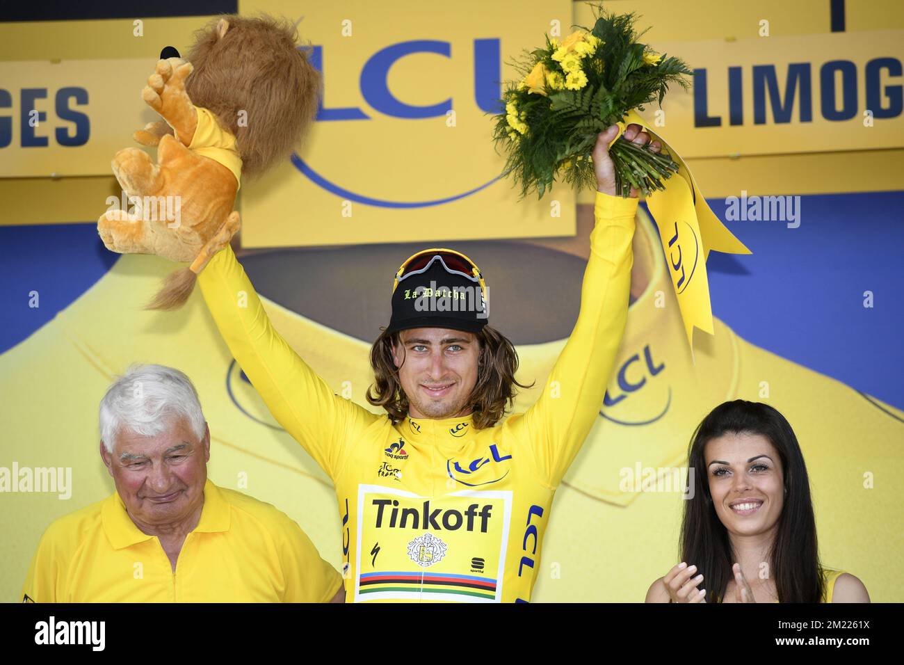 L'ancien cycliste français Raymond Poulidor et le slovaque Peter Sagan ...