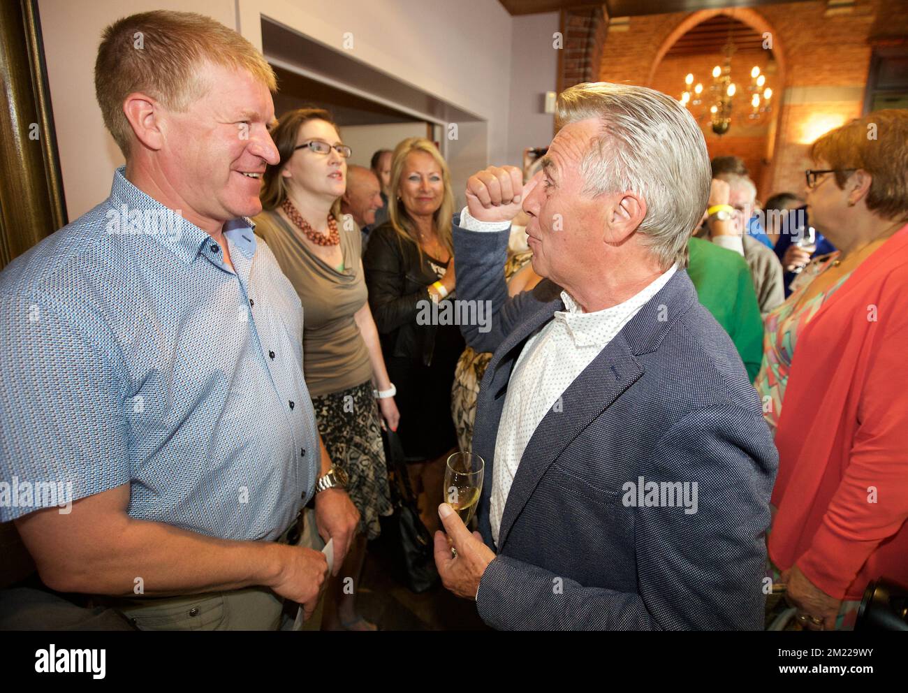 Ancien cycliste belge Lucien Van Impe (R) photographié lors des ...