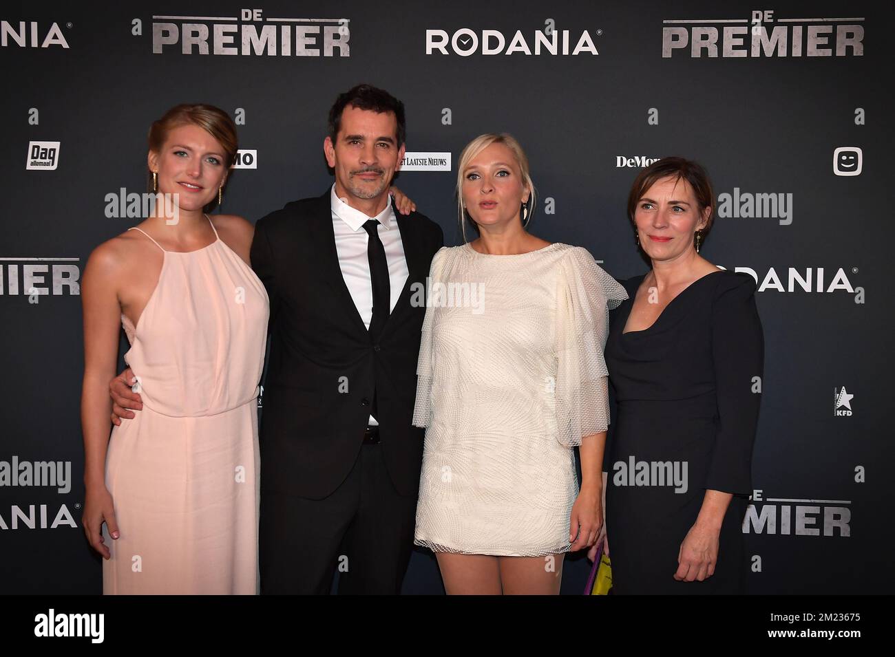 L'actrice Charlotte Vandermeersch, l'actrice Koen de Bouw, l'actrice et ...