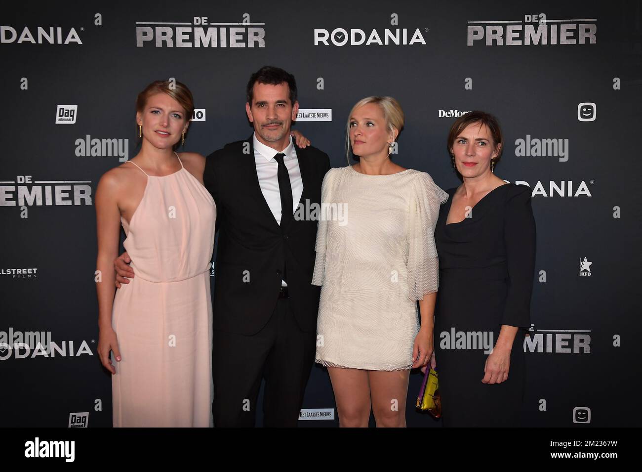 L'actrice Charlotte Vandermeersch, l'actrice Koen de Bouw, l'actrice et ...