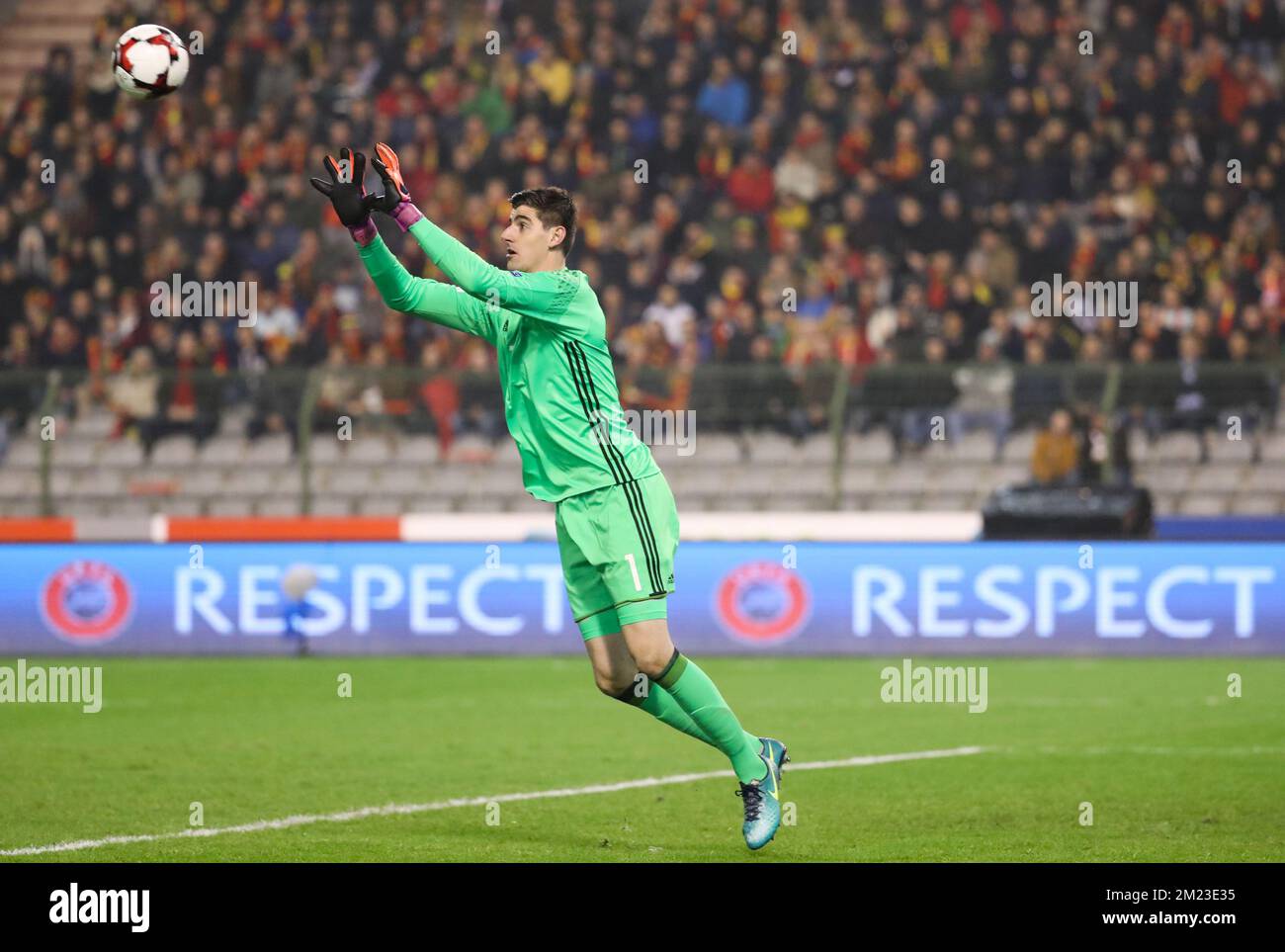 Le gardien de but belge Thibaut Courtois est photographié en action lors d'un match de ...