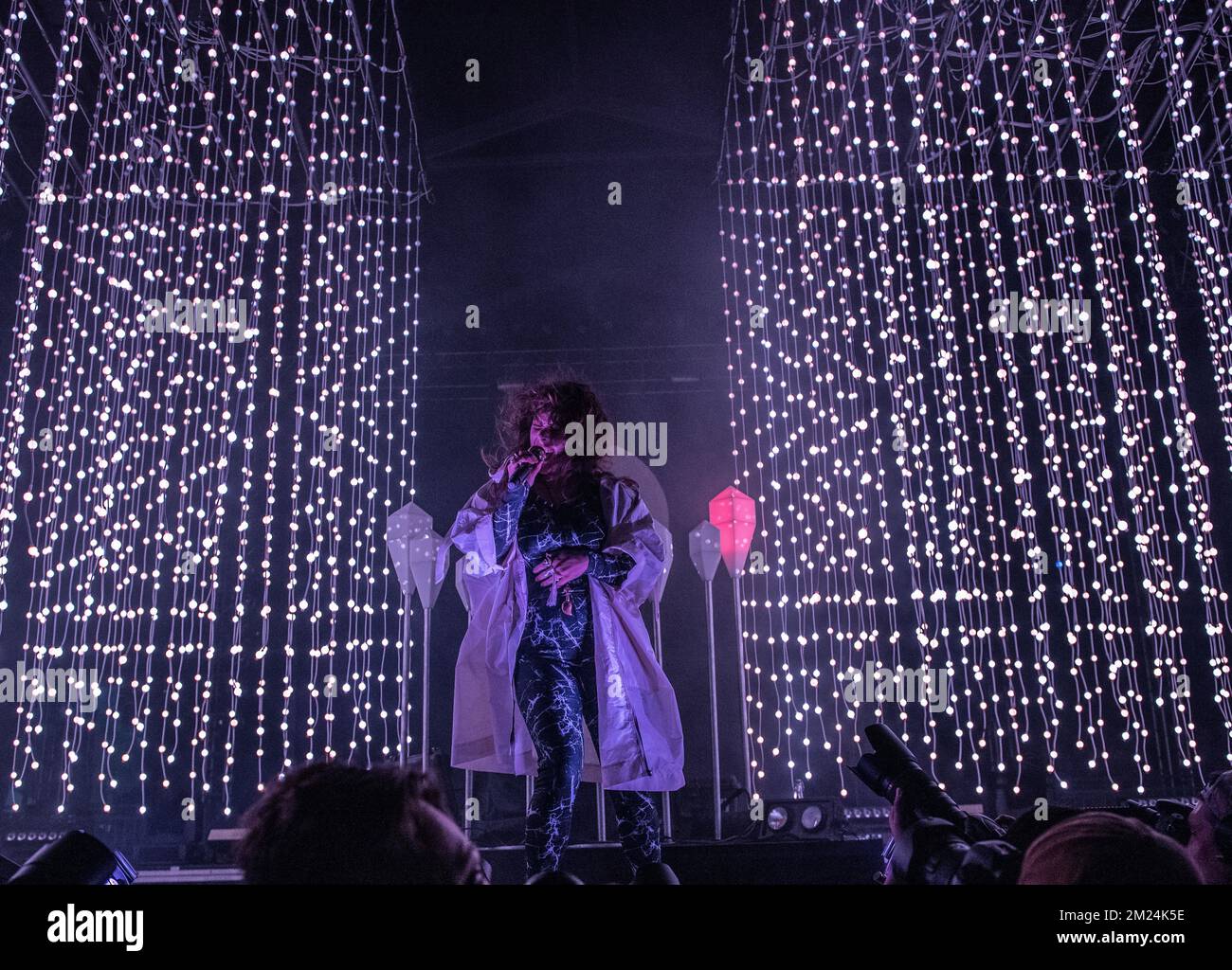 Purity ring Banque de photographies et d’images à haute résolution - Alamy
