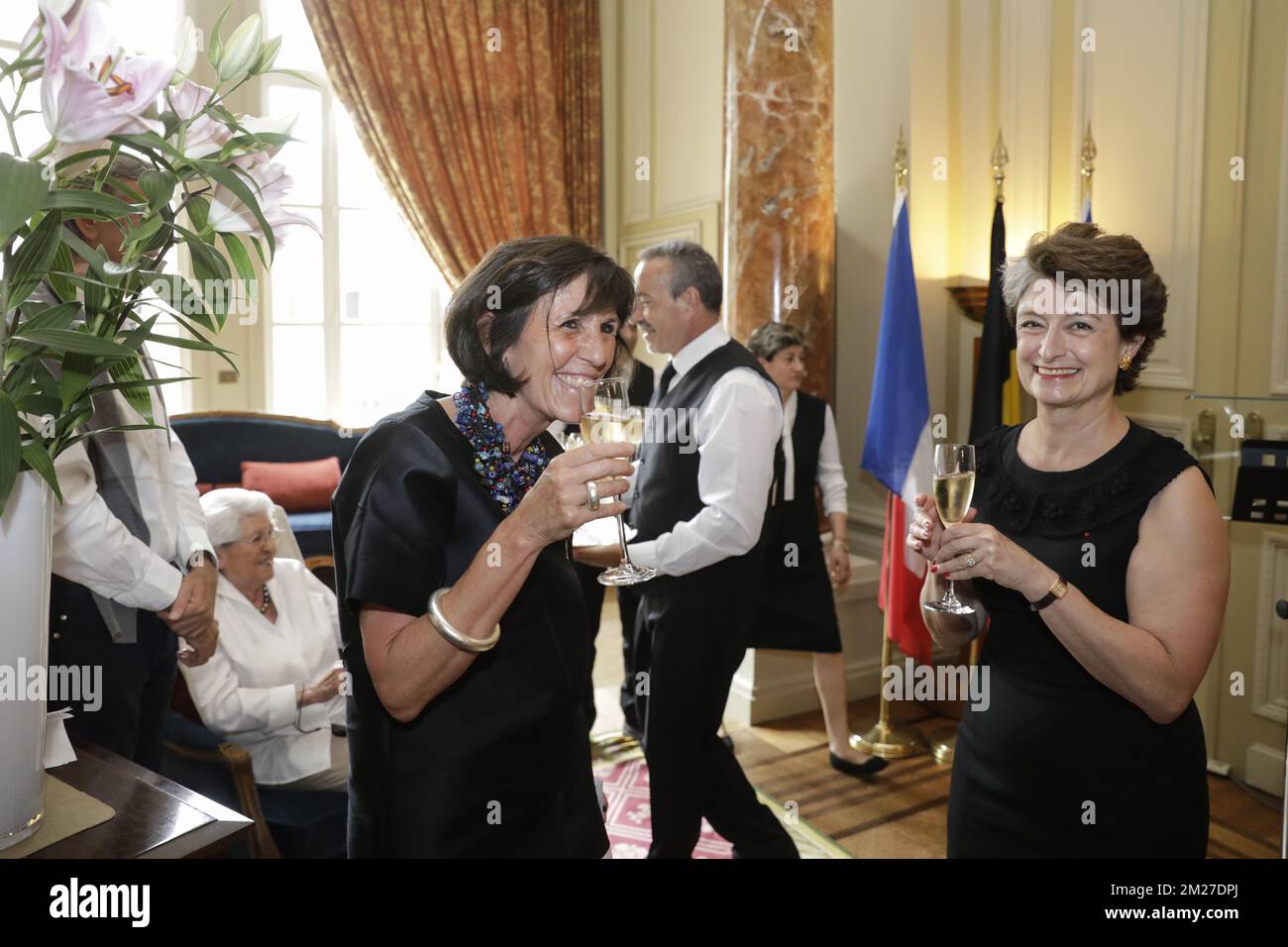 Diane Hennebert et l'ambassadrice de France en Belgique Claude-France ...