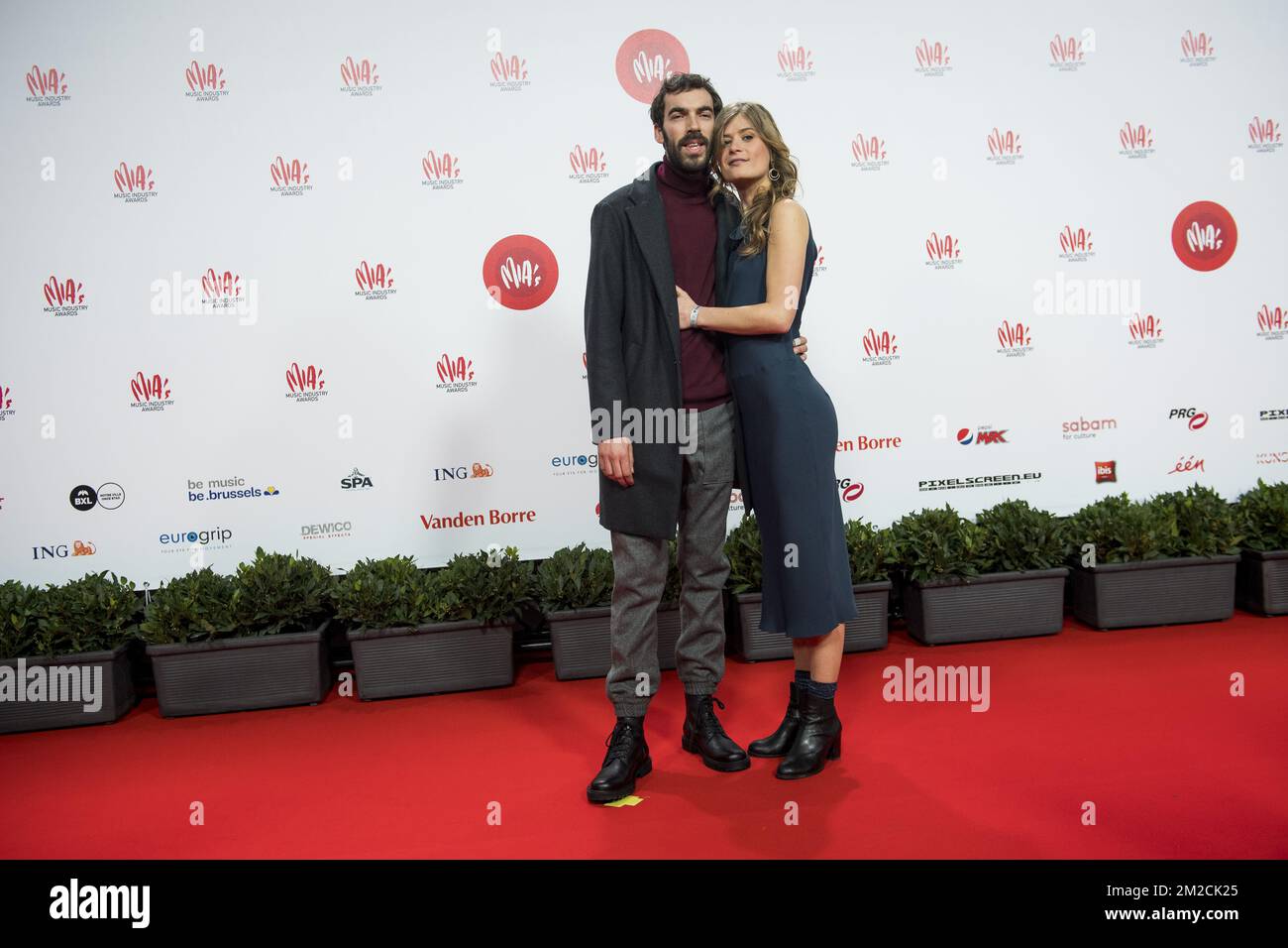 Jan Paternoster et Eva de Roo photographiés sur le tapis rouge à l ...