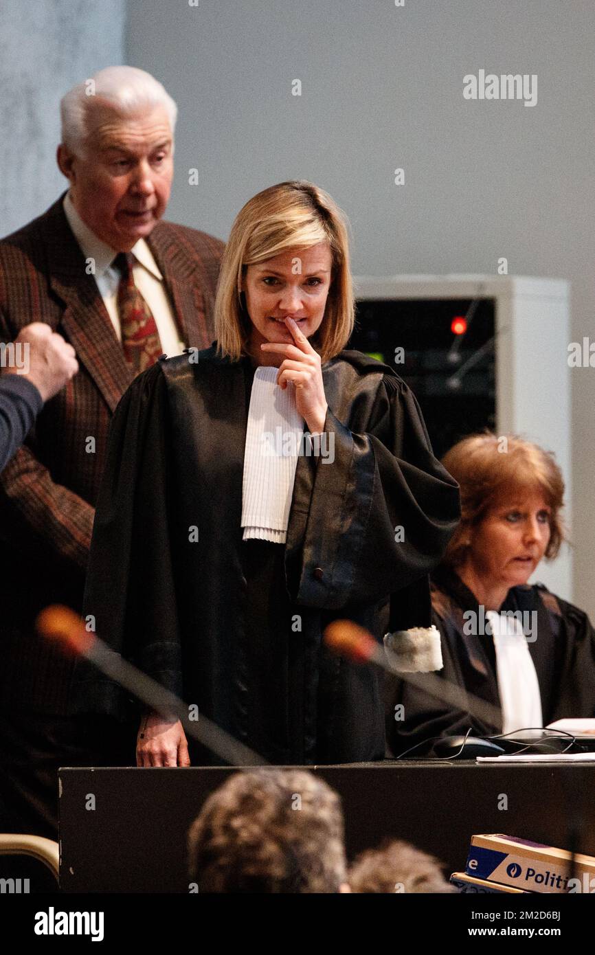 Le procureur Céline d'Have et le procureur Fien Maddens photographiés ...
