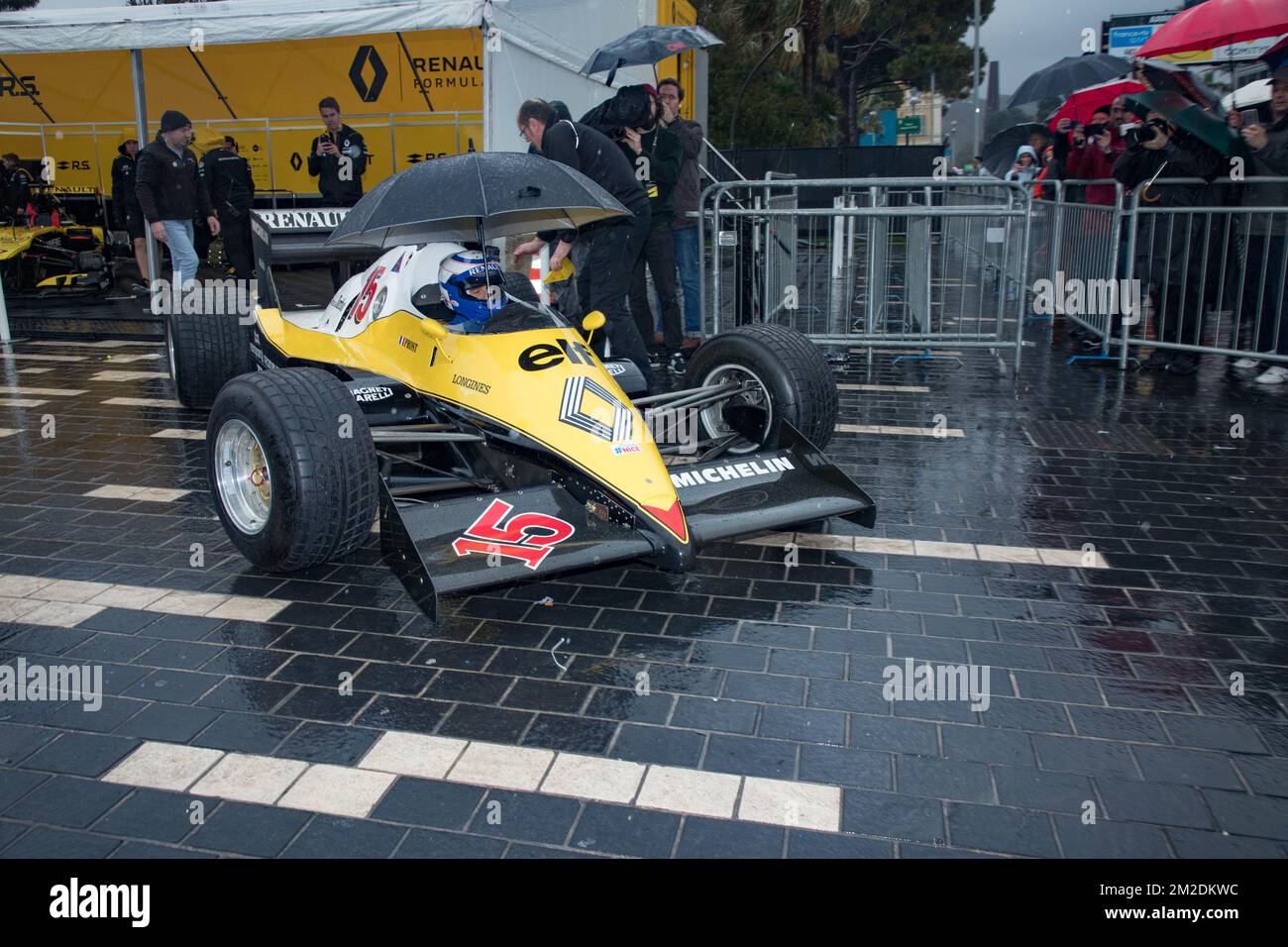 Le Grand Prix de France du GIP a installé ses paddocks à Nice pour un ...