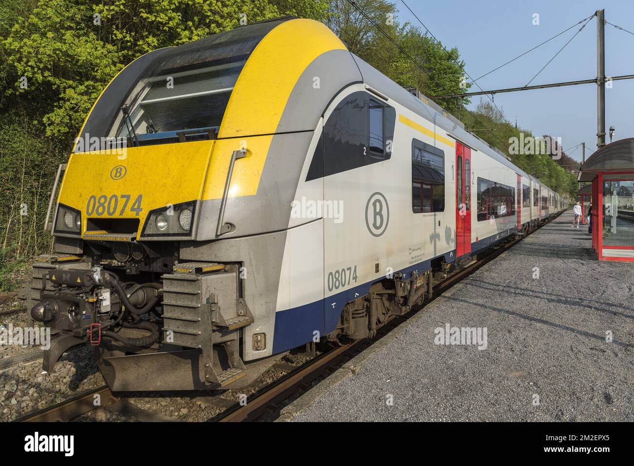 Train SNCB en gare de Dinant | train belge à la gare de Dinant 25/04 ...