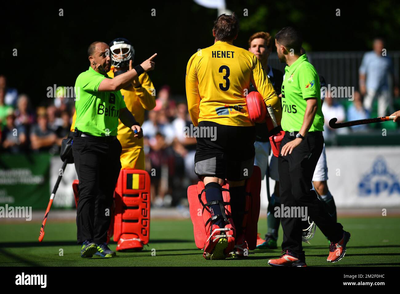 Romain Henet, gardien de but de Leo, photographié lors d'un match de ...