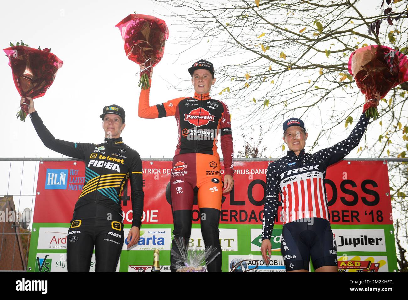 Belge Ellen Van Loy, Belge Loes Sels et US Katie Compton photographiés ...